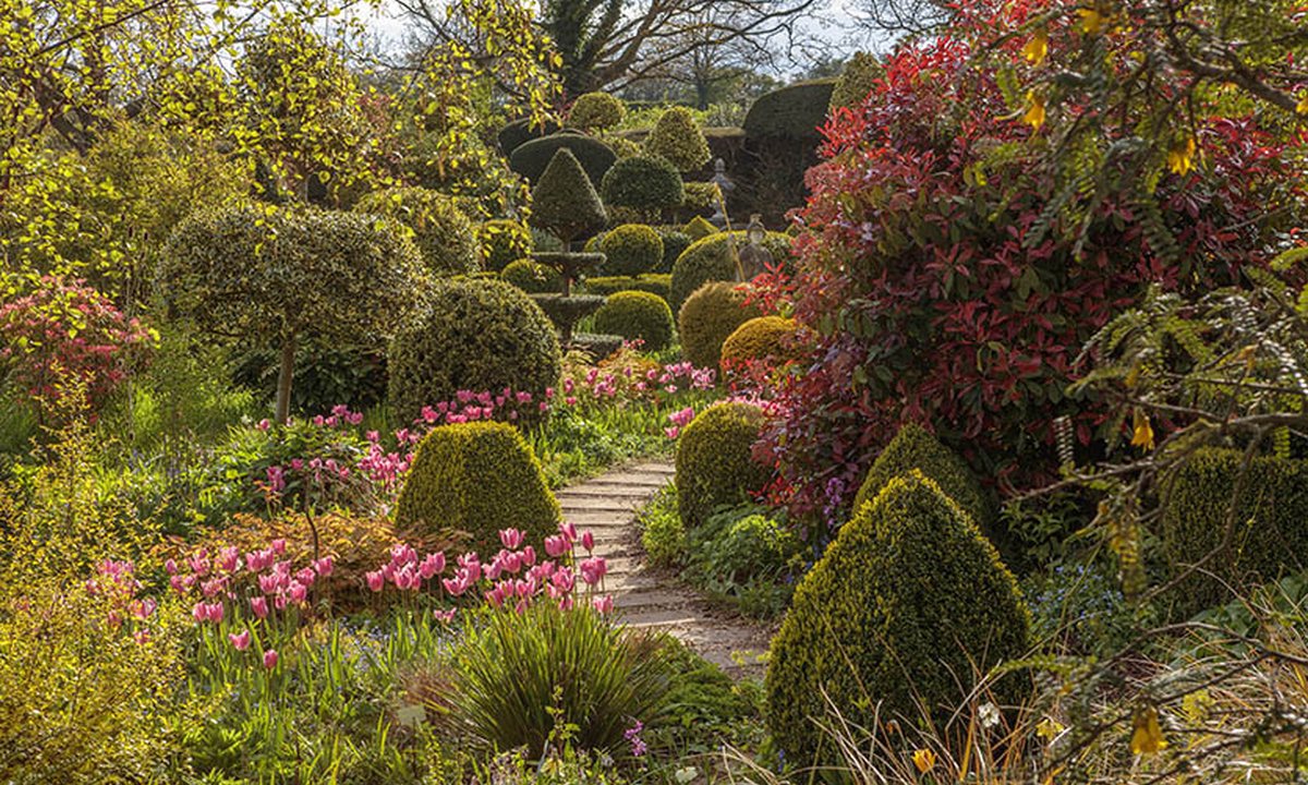 Romantic gardens to explore in 2025 | Perennial